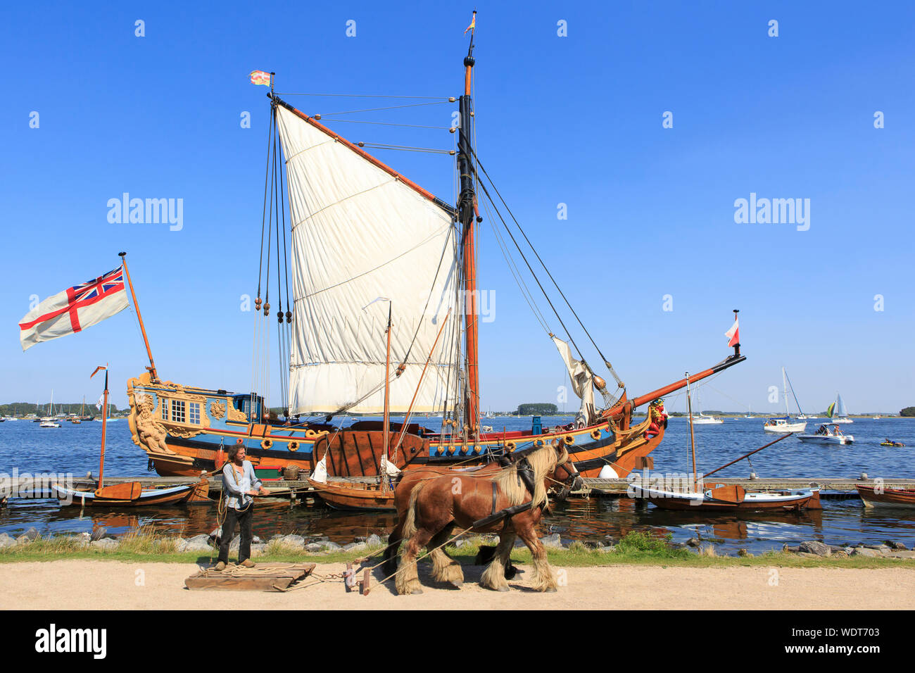 Mittelalterliches kriegsschiff -Fotos und -Bildmaterial in hoher Auflösung – Alamy