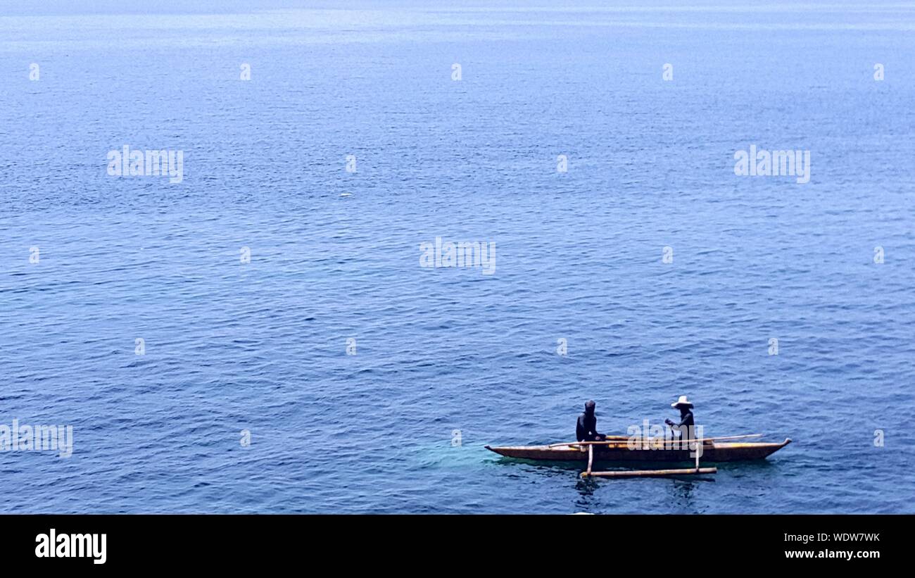 Ruderboot meer -Fotos und -Bildmaterial in hoher Auflösung – Alamy
