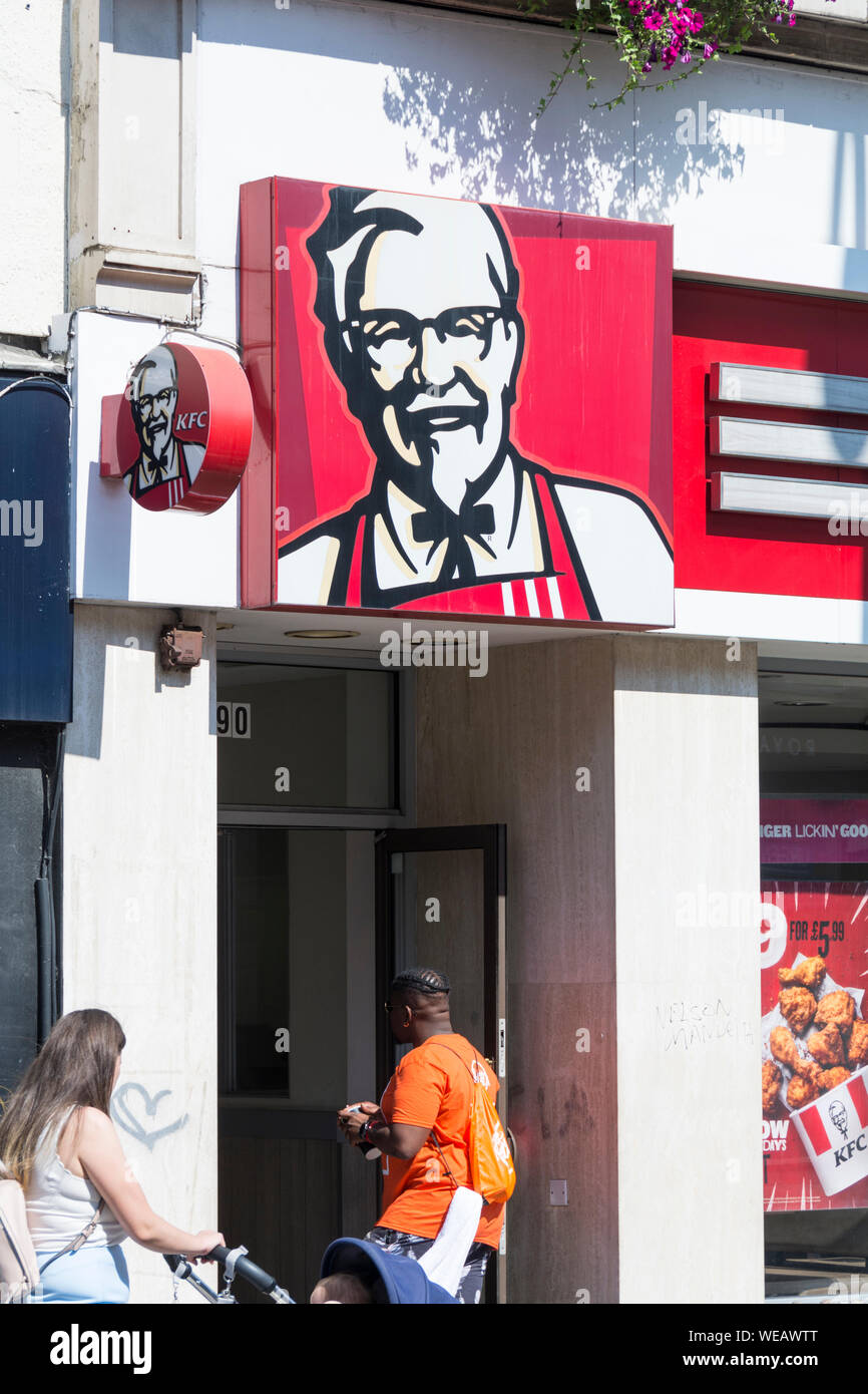 Kentucky fried chicken outlet -Fotos und -Bildmaterial in hoher ...