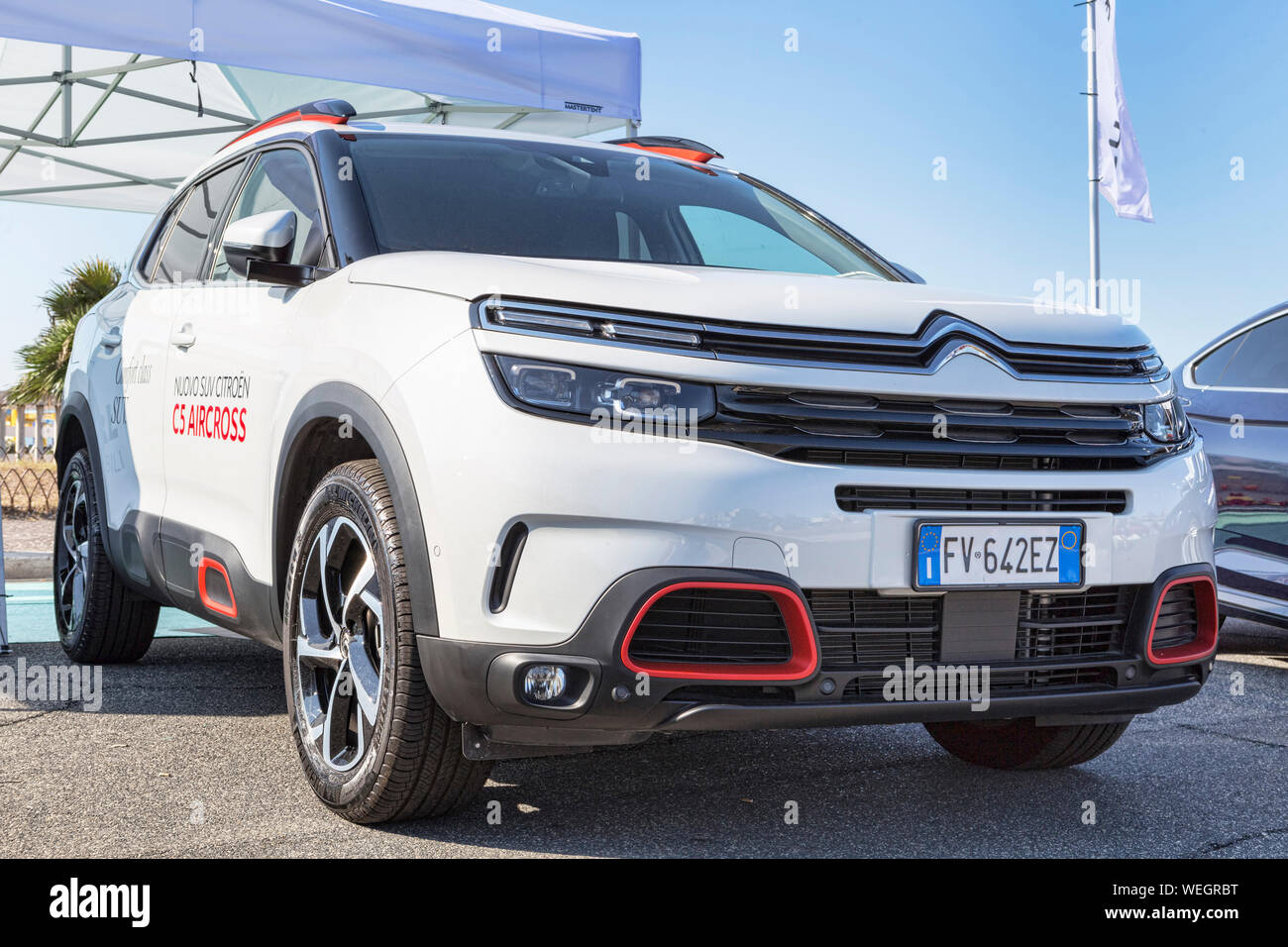 Citroen c5 aircross -Fotos und -Bildmaterial in hoher Auflösung – Alamy