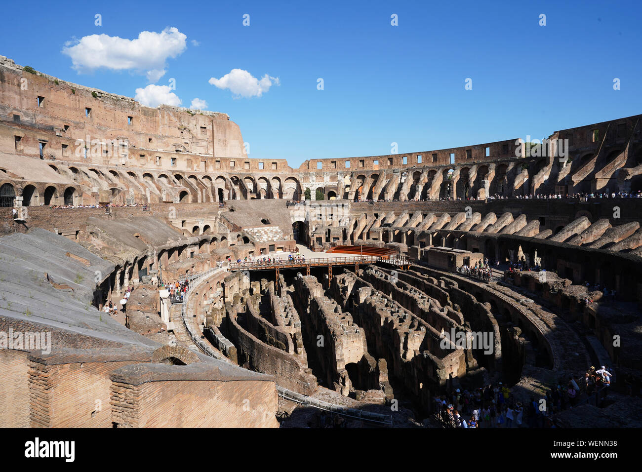 Das römische Kolosseum oder Flavischen Amphitheater über die ...