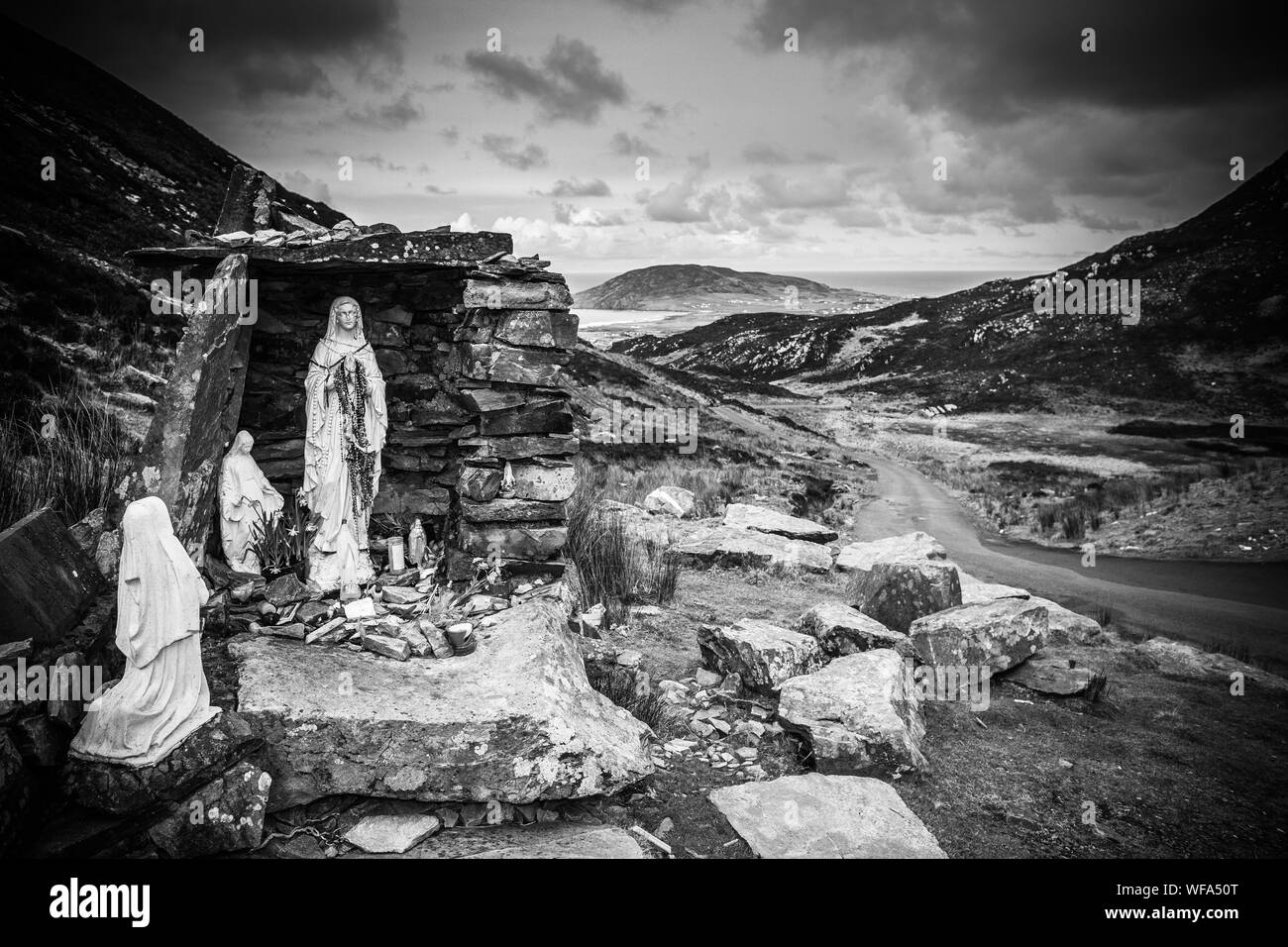 Die jungfrau der felsen -Fotos und -Bildmaterial in hoher Auflösung – Alamy