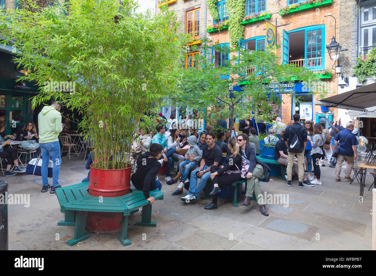 Neal street covent garden london -Fotos und -Bildmaterial in hoher ...