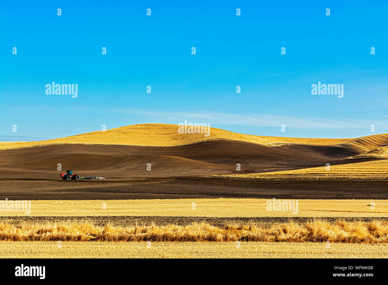 Ackerschlepper palouse region -Fotos und -Bildmaterial in hoher ...
