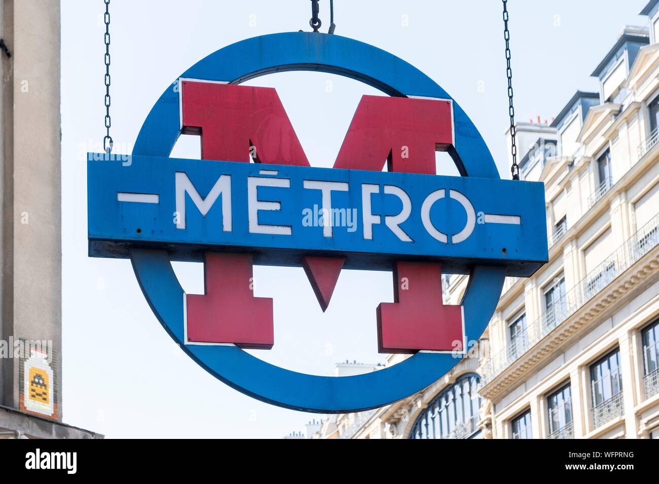 Rue de sentier -Fotos und -Bildmaterial in hoher Auflösung – Alamy