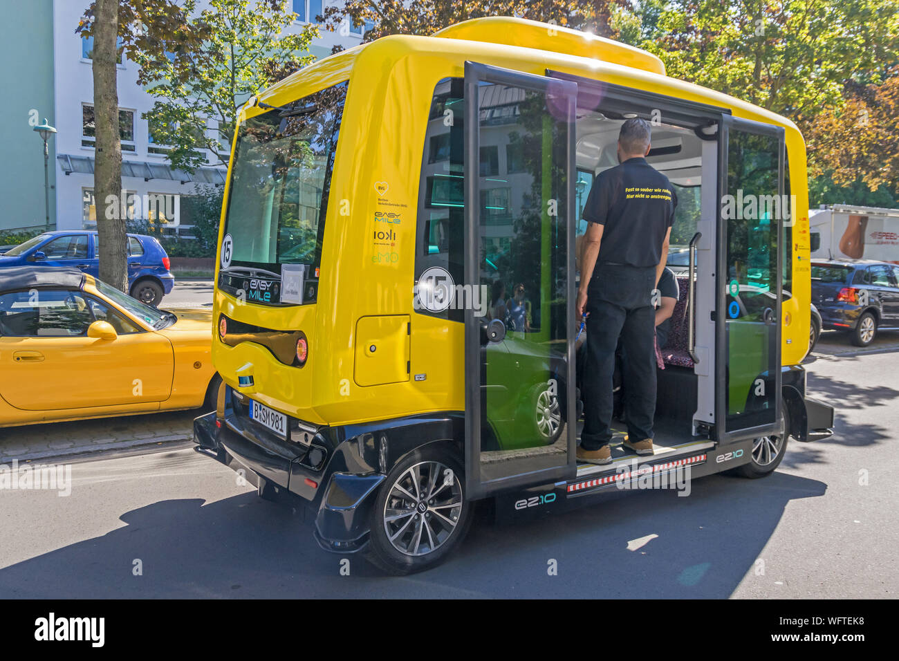 Selbstfahrender bus deutschland -Fotos und -Bildmaterial in hoher ...