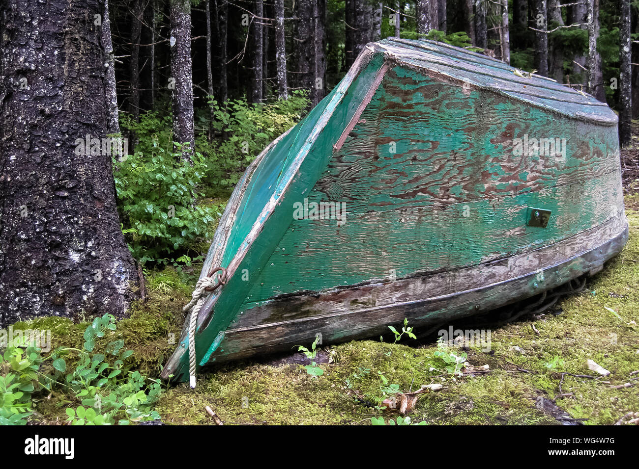 Auf dem kopf stehendes boot -Fotos und -Bildmaterial in hoher Auflösung ...
