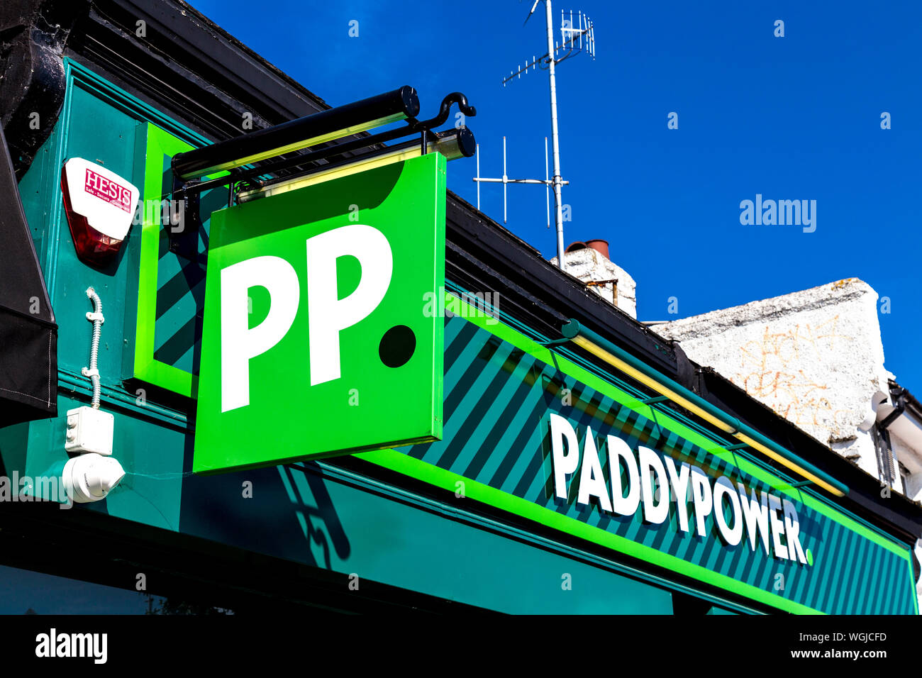Paddy power logo -Fotos und -Bildmaterial in hoher Auflösung – Alamy