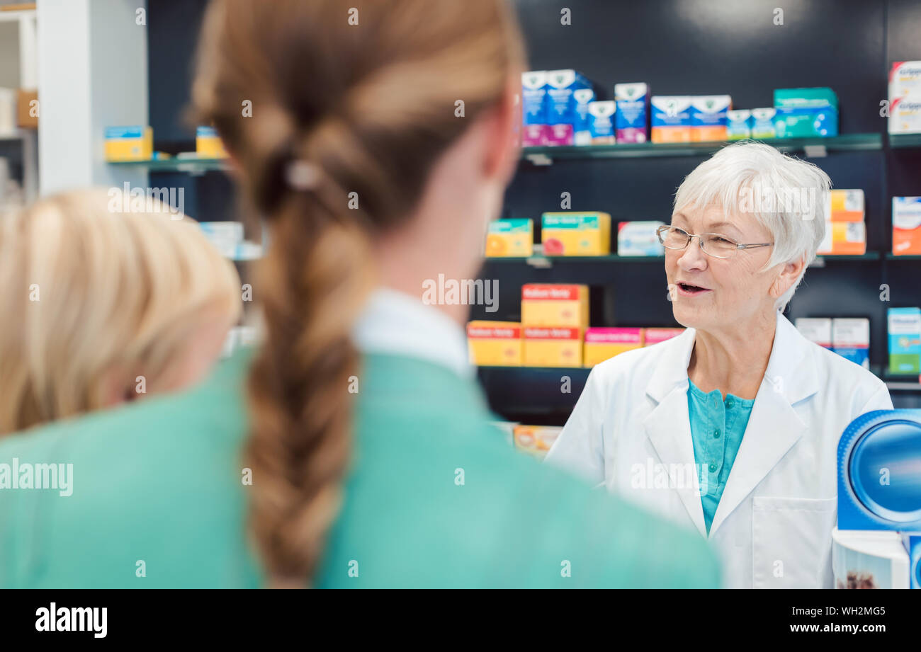 Der Chemiker Stockfotos und -bilder Kaufen - Alamy
