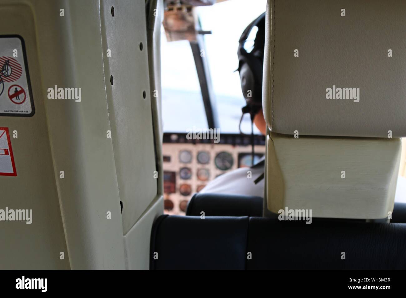 Helicopter pilot seat -Fotos und -Bildmaterial in hoher Auflösung – Alamy