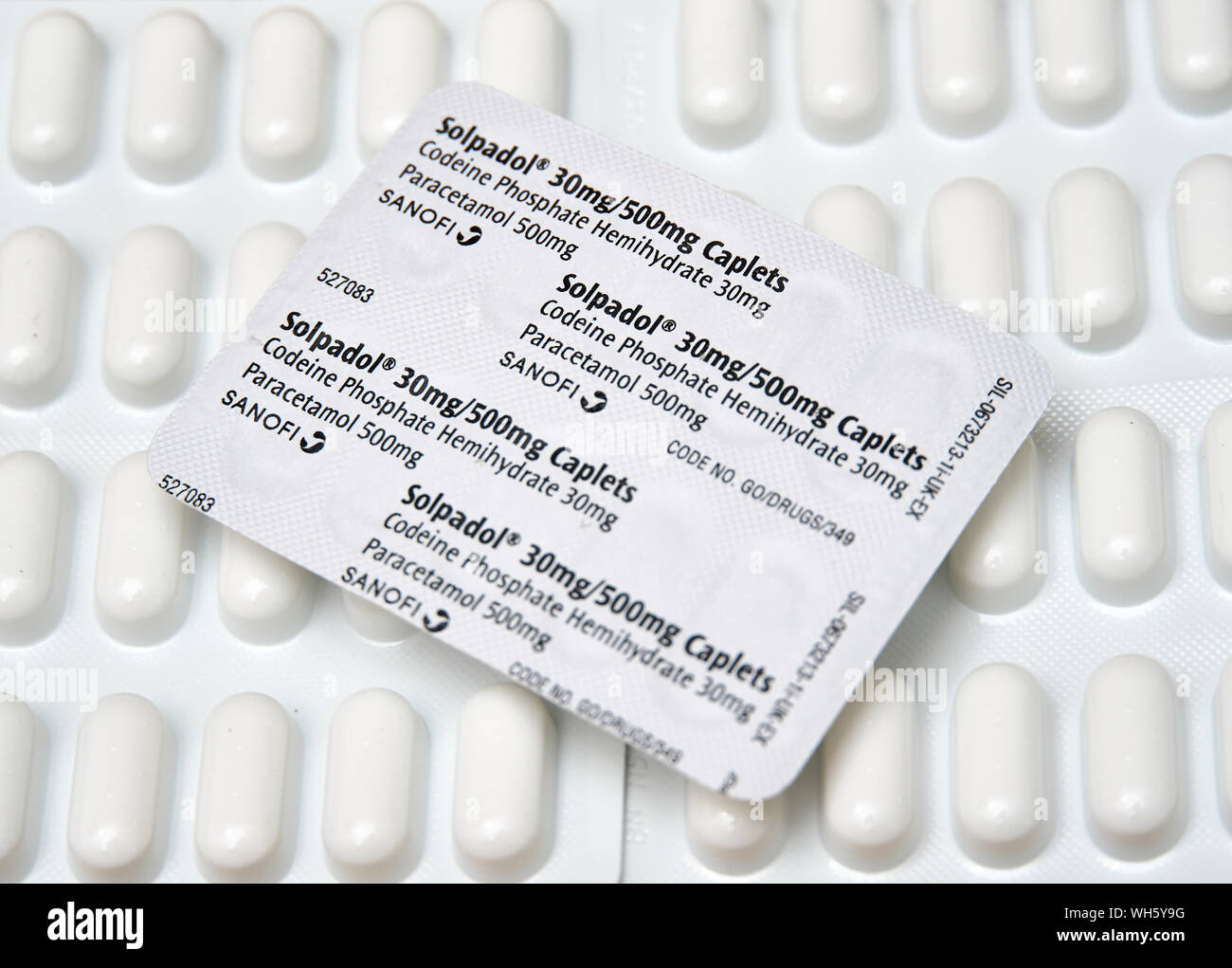 Tabletten mit paracetamol -Fotos und -Bildmaterial in hoher Auflösung – Alamy