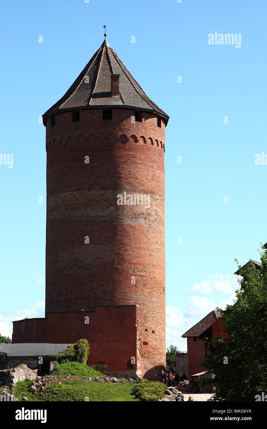 Donjon Turm, Teil der Burg Turaida in Museumsreservat Turaida, Burg ...