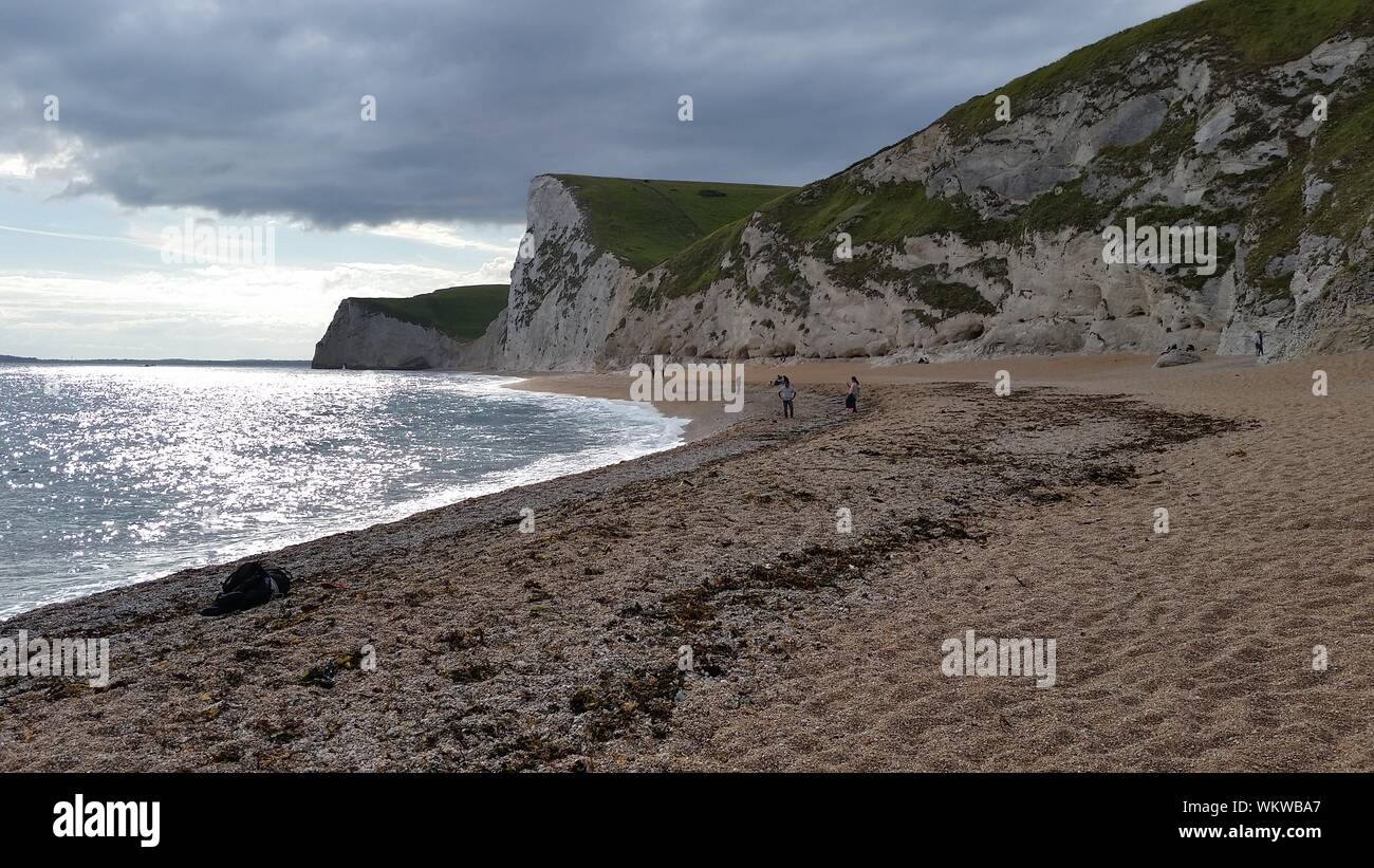Menschen an einem strand -Fotos und -Bildmaterial in hoher Auflösung ...
