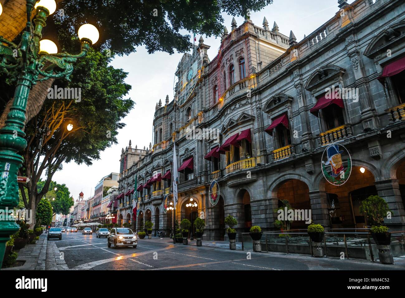 Edificio colonial ciudad colonial -Fotos und -Bildmaterial in hoher ...