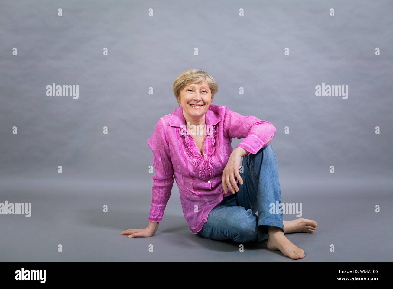 Trendiger senior -Fotos und -Bildmaterial in hoher Auflösung – Alamy