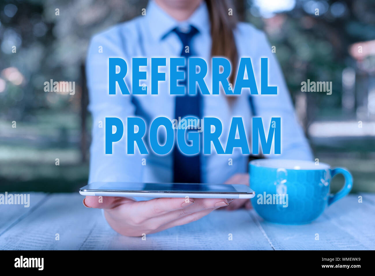 Handschrift text Referral Programm. Konzeptionelle foto Mitarbeiter werden belohnt für die ...