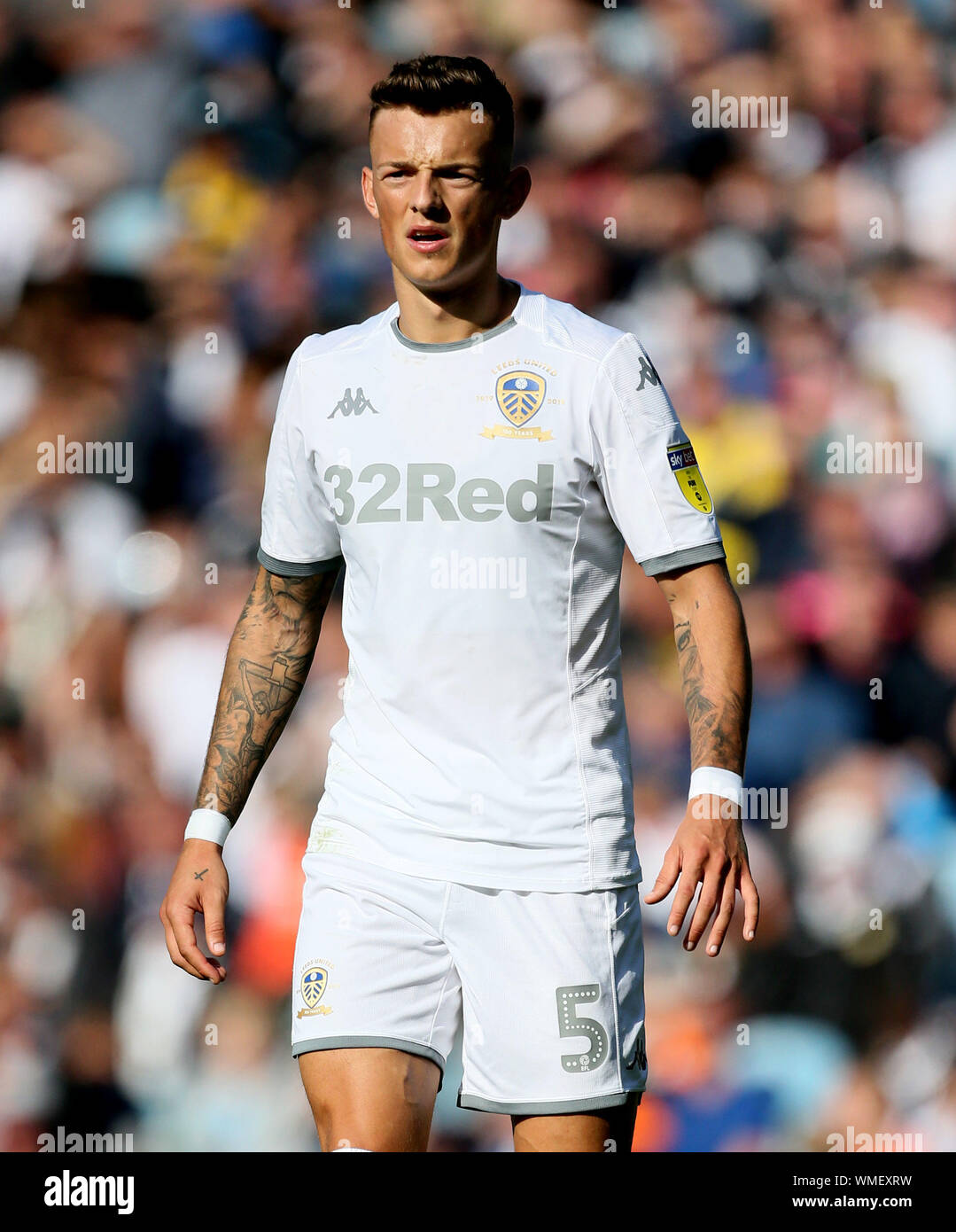 Leeds uniteds ben white -Fotos und -Bildmaterial in hoher Auflösung – Alamy
