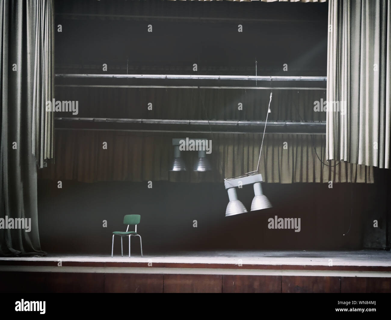 Verlassener leerer raum -Fotos und -Bildmaterial in hoher Auflösung – Alamy