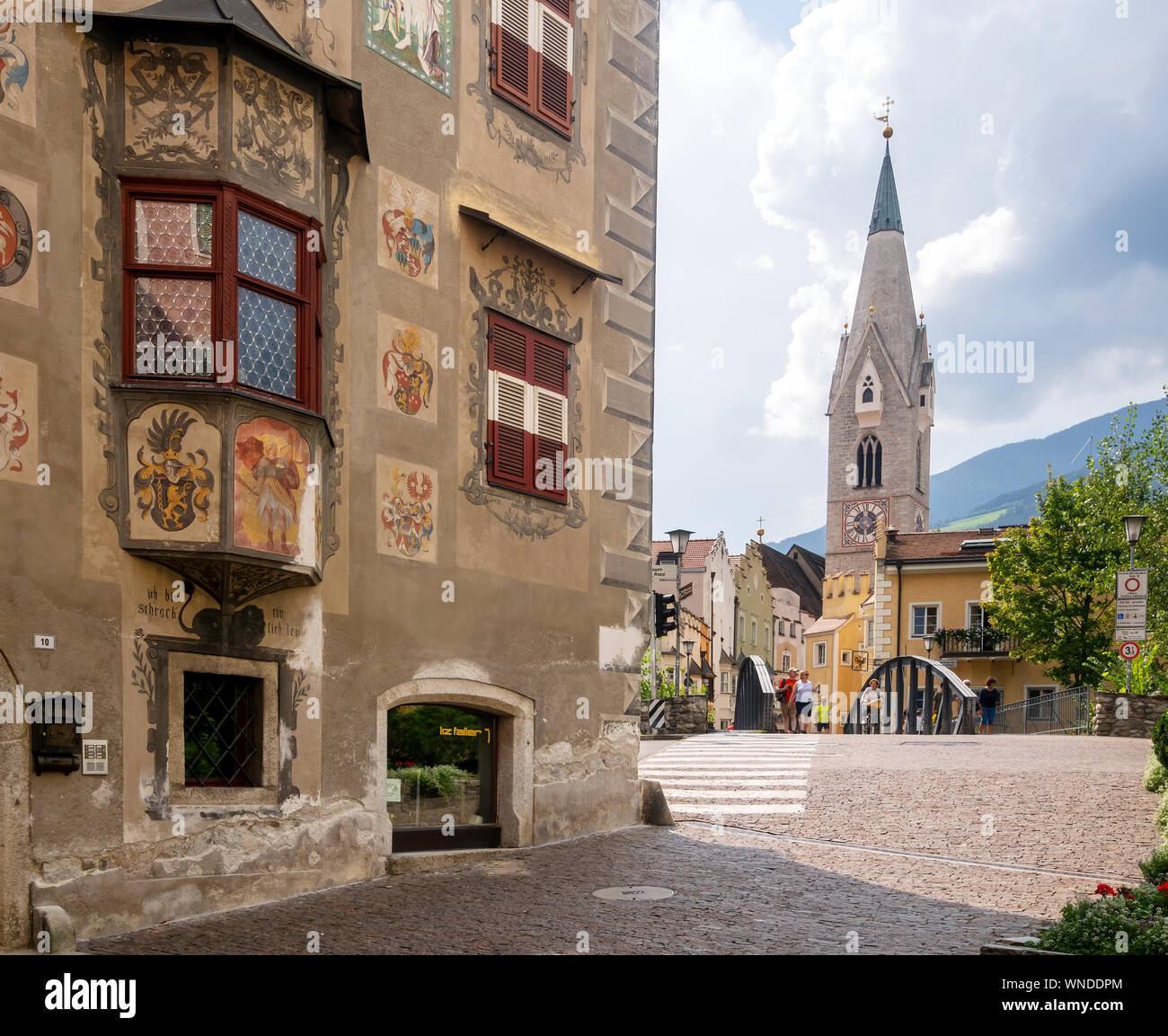 Historische stadt von brixen -Fotos und -Bildmaterial in hoher ...
