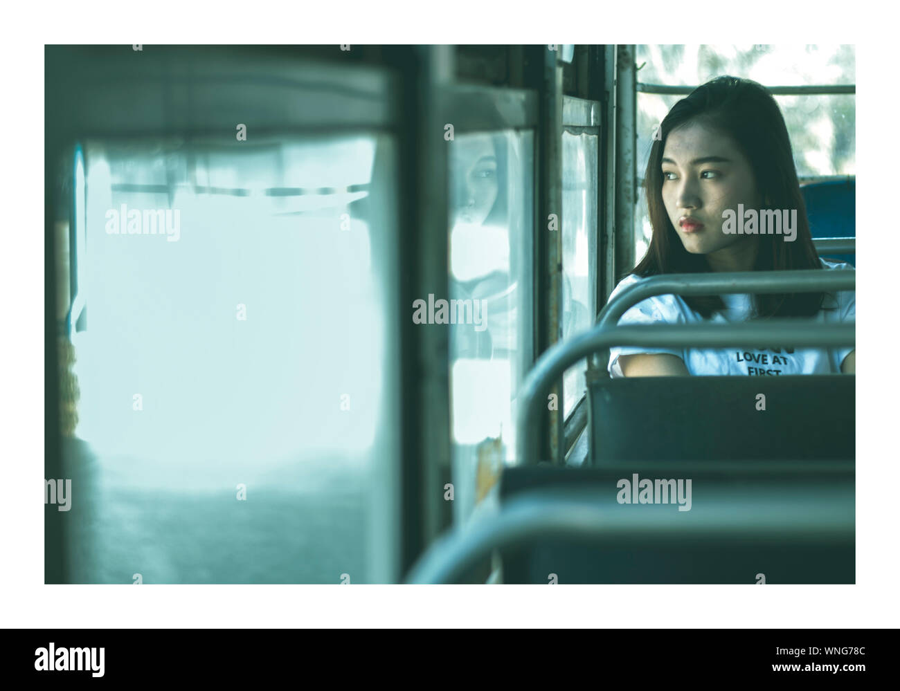 Bus frontansicht Ausgeschnittene Stockfotos und -bilder - Alamy