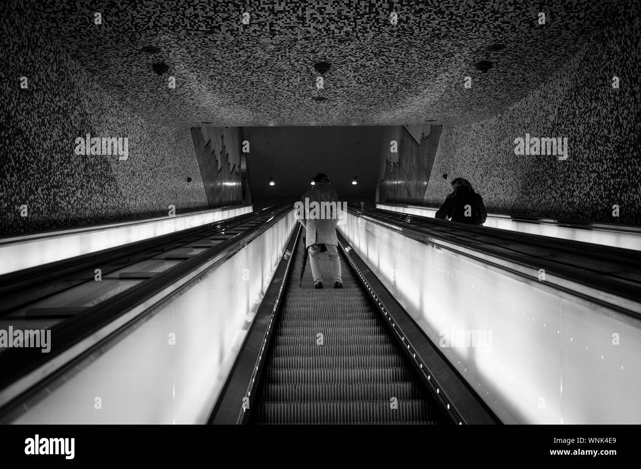 Blick auf rolltreppen -Fotos und -Bildmaterial in hoher Auflösung – Alamy