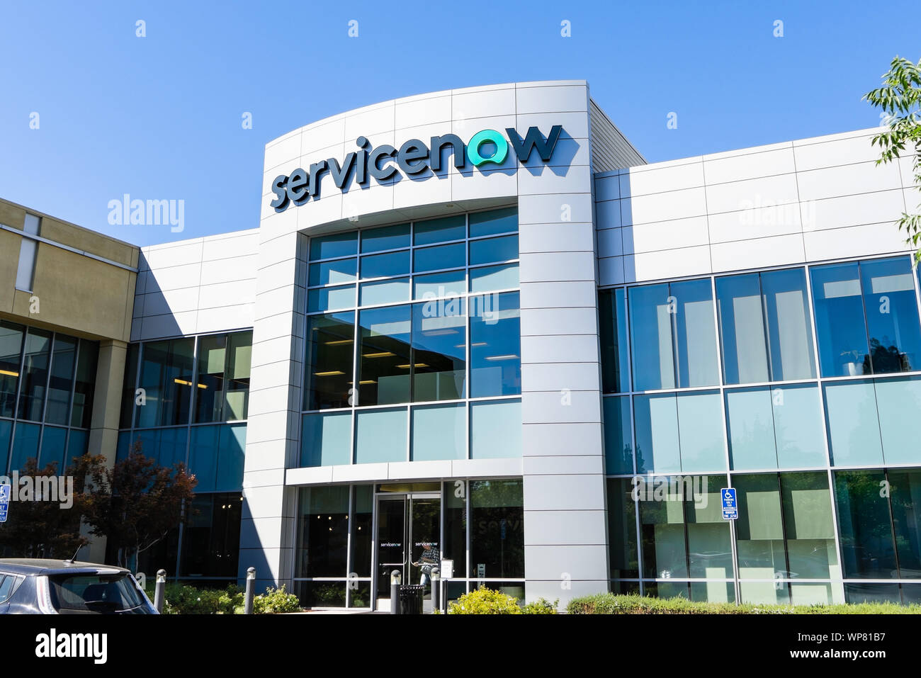 Servicenow logo -Fotos und -Bildmaterial in hoher Auflösung – Alamy