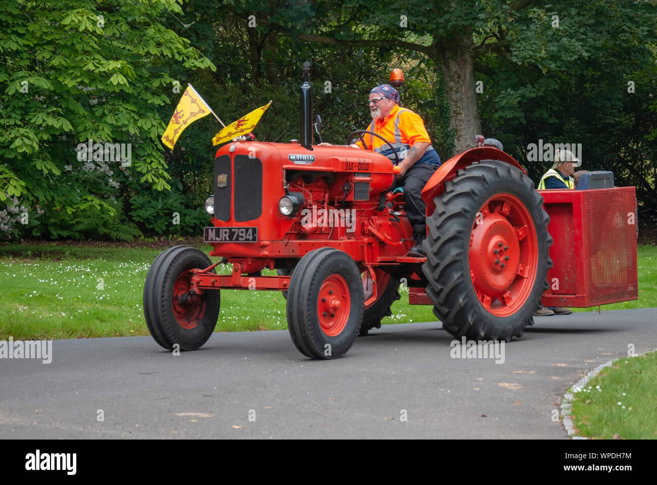 Jahrgang nuffield traktor -Fotos und -Bildmaterial in hoher Auflösung ...