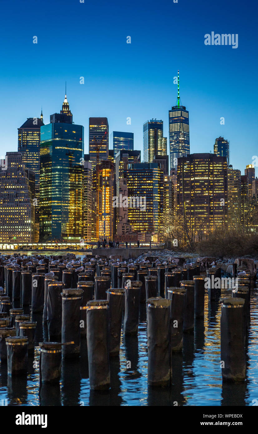 Lichter der unteren manhattan stadt -Fotos und -Bildmaterial in hoher ... Lichter der unteren manhattan stadt -Fotos und -Bildmaterial in hoher ...