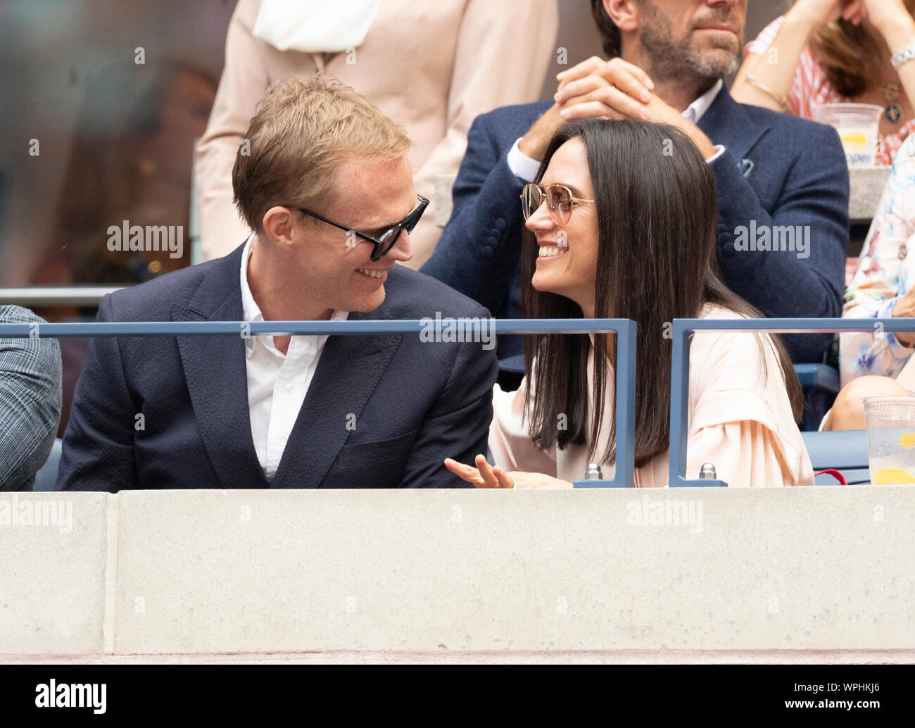 New York, NY - 8. September 2019: Paul Bettany, Jennifer Connelly uns ...