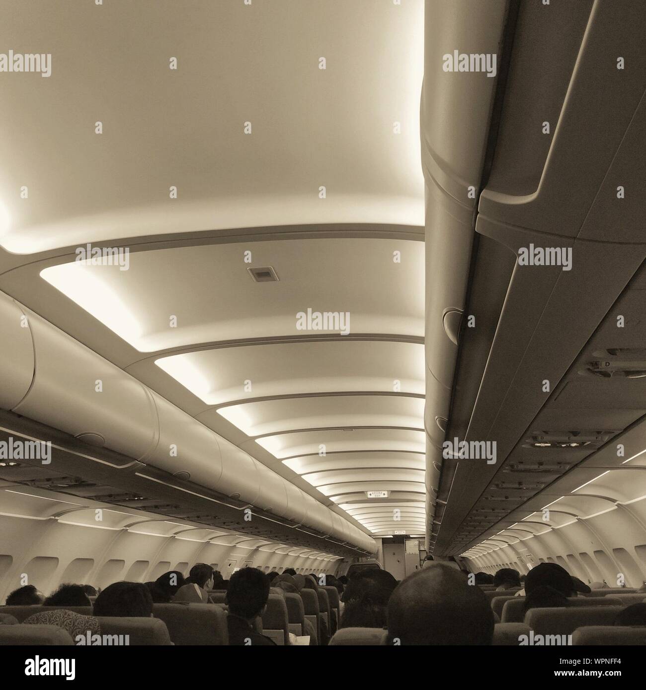 Aeroplane interior Stockfotos und -bilder Kaufen - Alamy