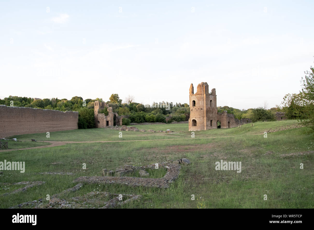 Villa maxentius -Fotos und -Bildmaterial in hoher Auflösung – Alamy