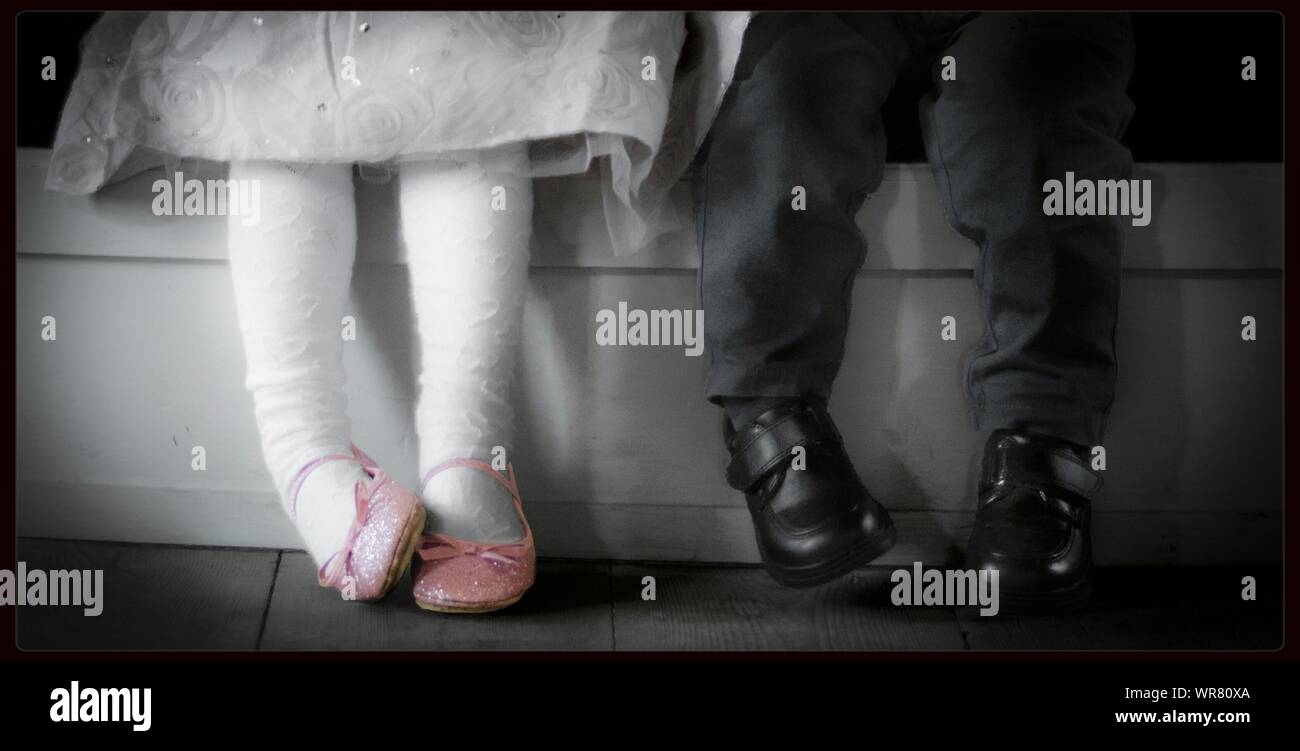 Gut gekleidetes kind -Fotos und -Bildmaterial in hoher Auflösung – Alamy