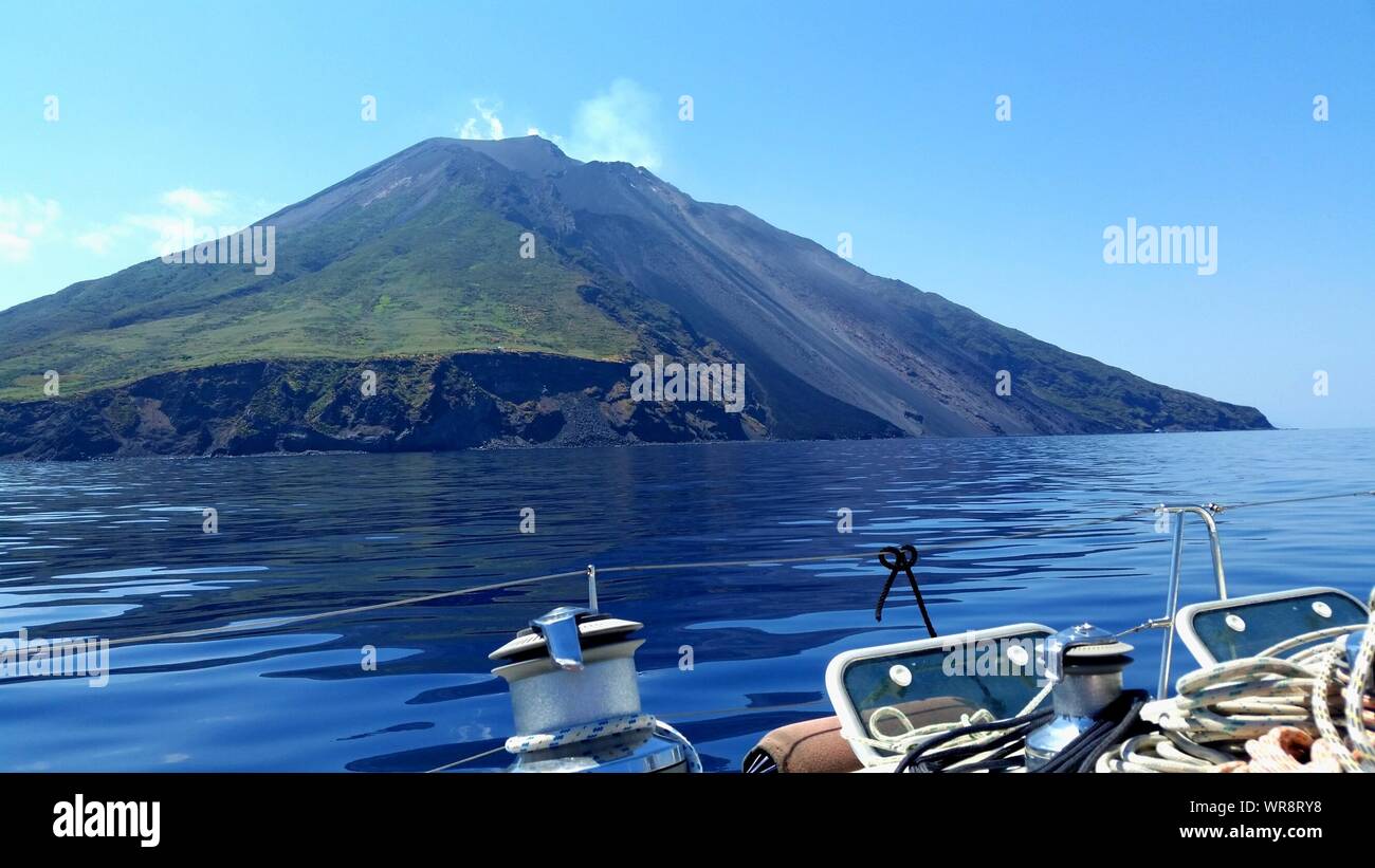 Volcano mountain -Fotos und -Bildmaterial in hoher Auflösung – Alamy