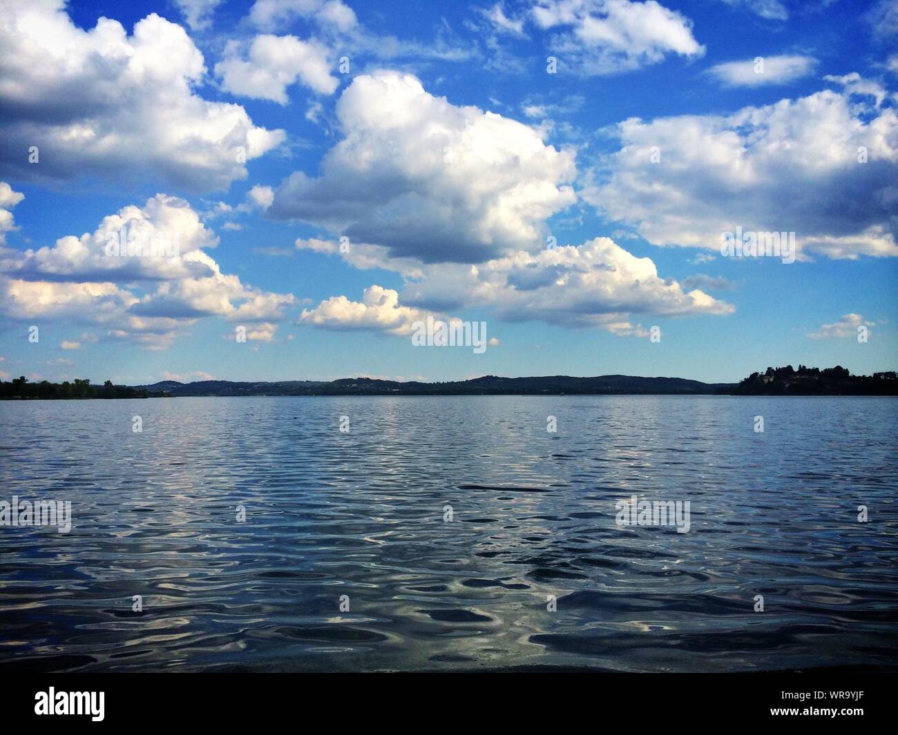 Cumulus wolken -Fotos und -Bildmaterial in hoher Auflösung – Alamy
