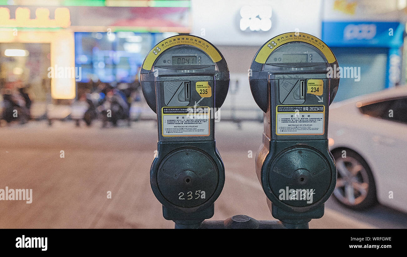 Car parking meter -Fotos und -Bildmaterial in hoher Auflösung – Alamy