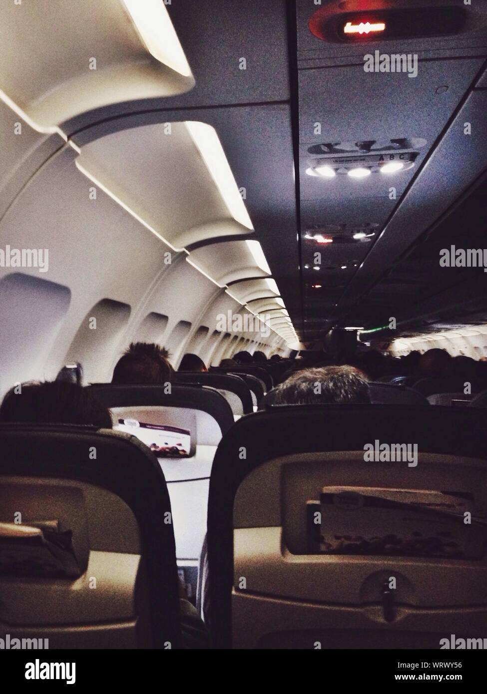 Aeroplane interior Stockfotos und -bilder Kaufen - Alamy