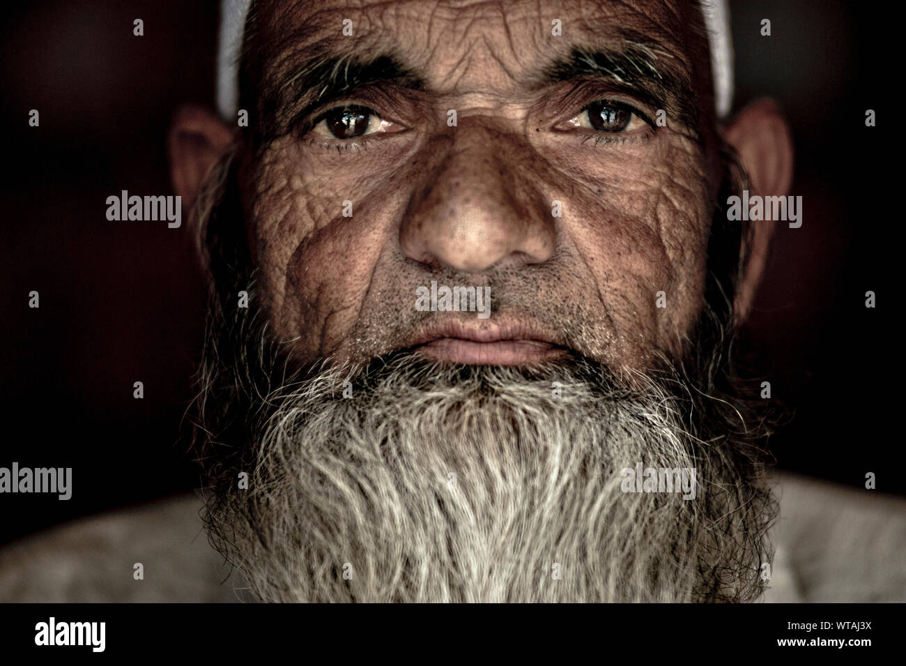 Muslim indian man -Fotos und -Bildmaterial in hoher Auflösung – Alamy