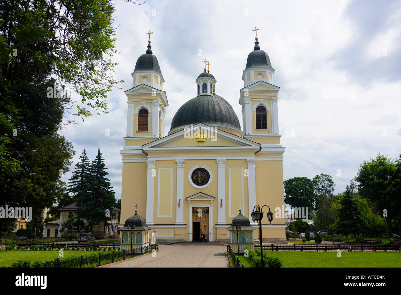 Czernowitz kirche -Fotos und -Bildmaterial in hoher Auflösung – Alamy