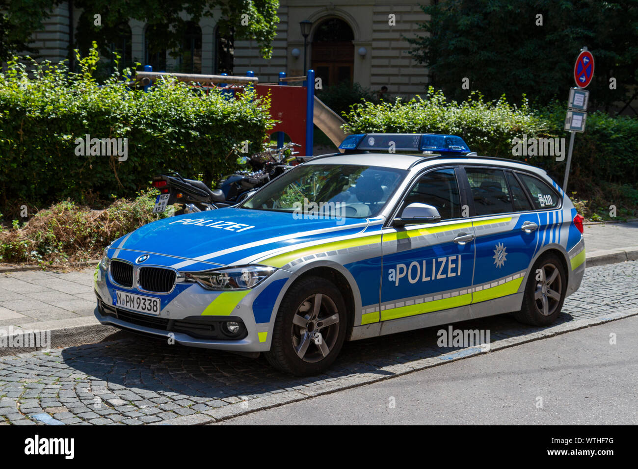 Historisches polizeiauto deutsch -Fotos und -Bildmaterial in hoher ...