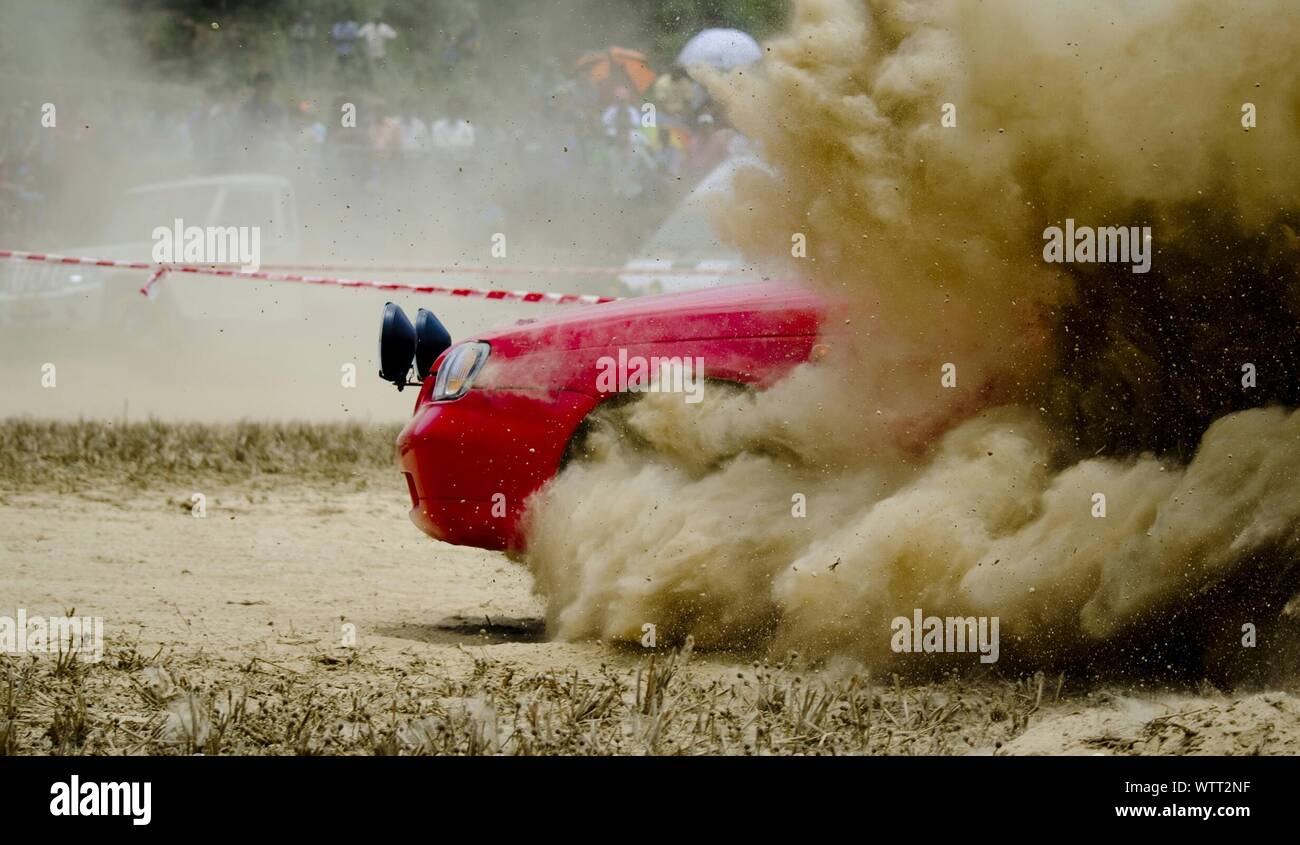 Das kommende rennen -Fotos und -Bildmaterial in hoher Auflösung – Alamy