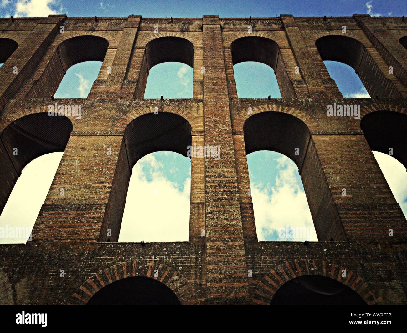 Aqueduct bridge -Fotos und -Bildmaterial in hoher Auflösung – Alamy