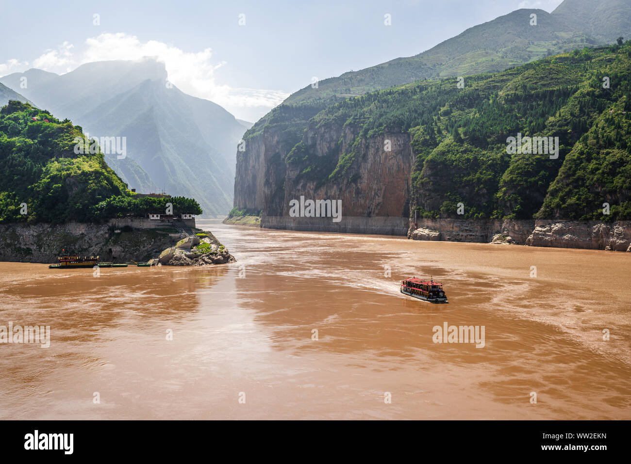 Dorf Im Tiefen Tal Stockfotos und -bilder Kaufen - Alamy