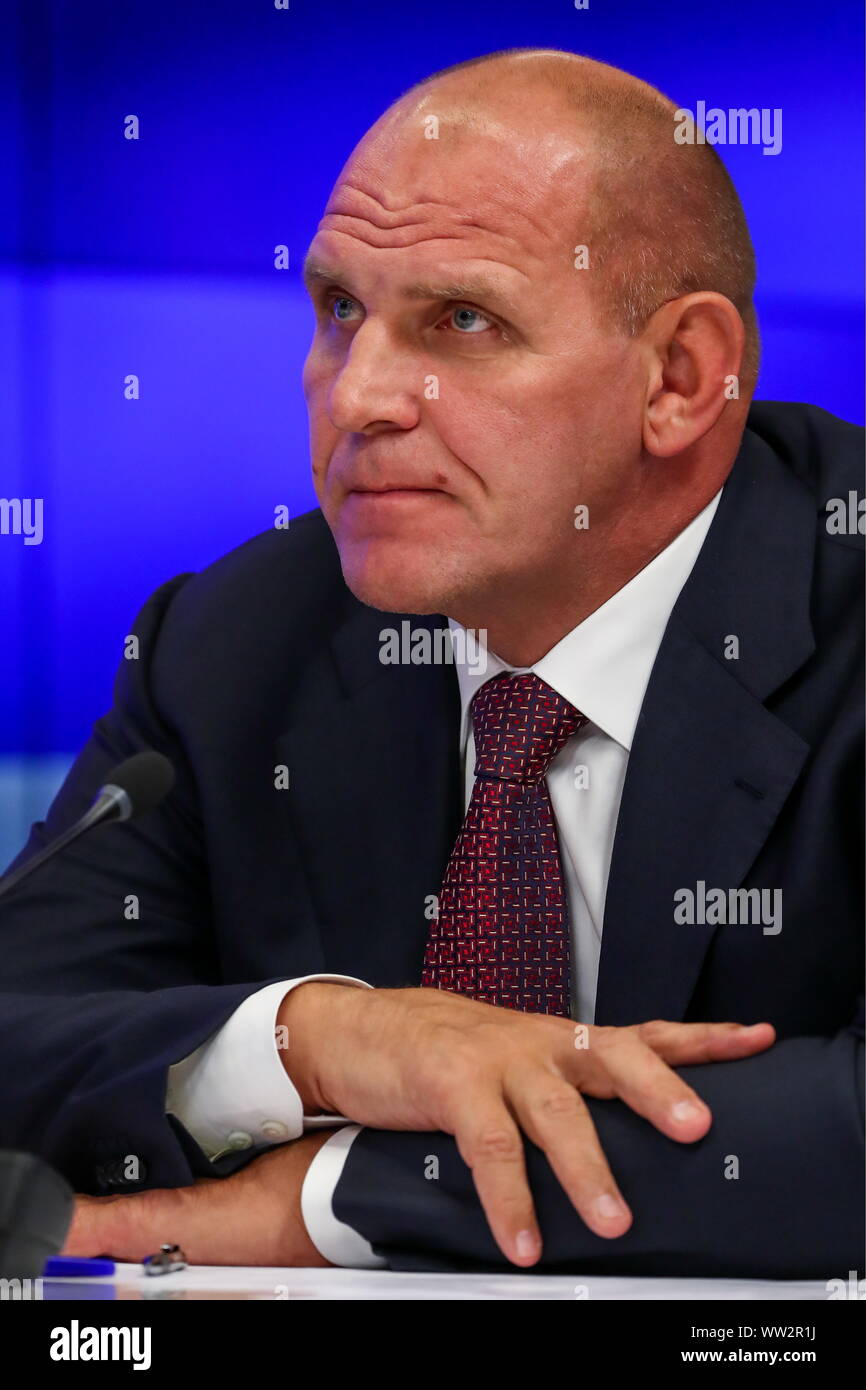 Aleksandr Karelin Stockfotos und -bilder Kaufen - Alamy