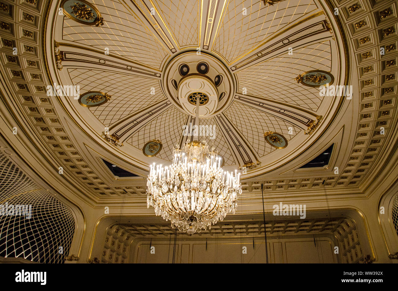 In der Staatsoper in Berlin ist eine deutsche Oper in Berlin. Seine ...