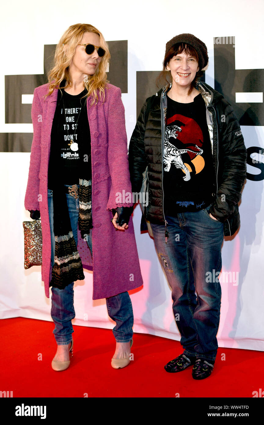 Oldenburg, Deutschland. 11 Sep, 2019. Deborah Kara Unger und Amanda ...