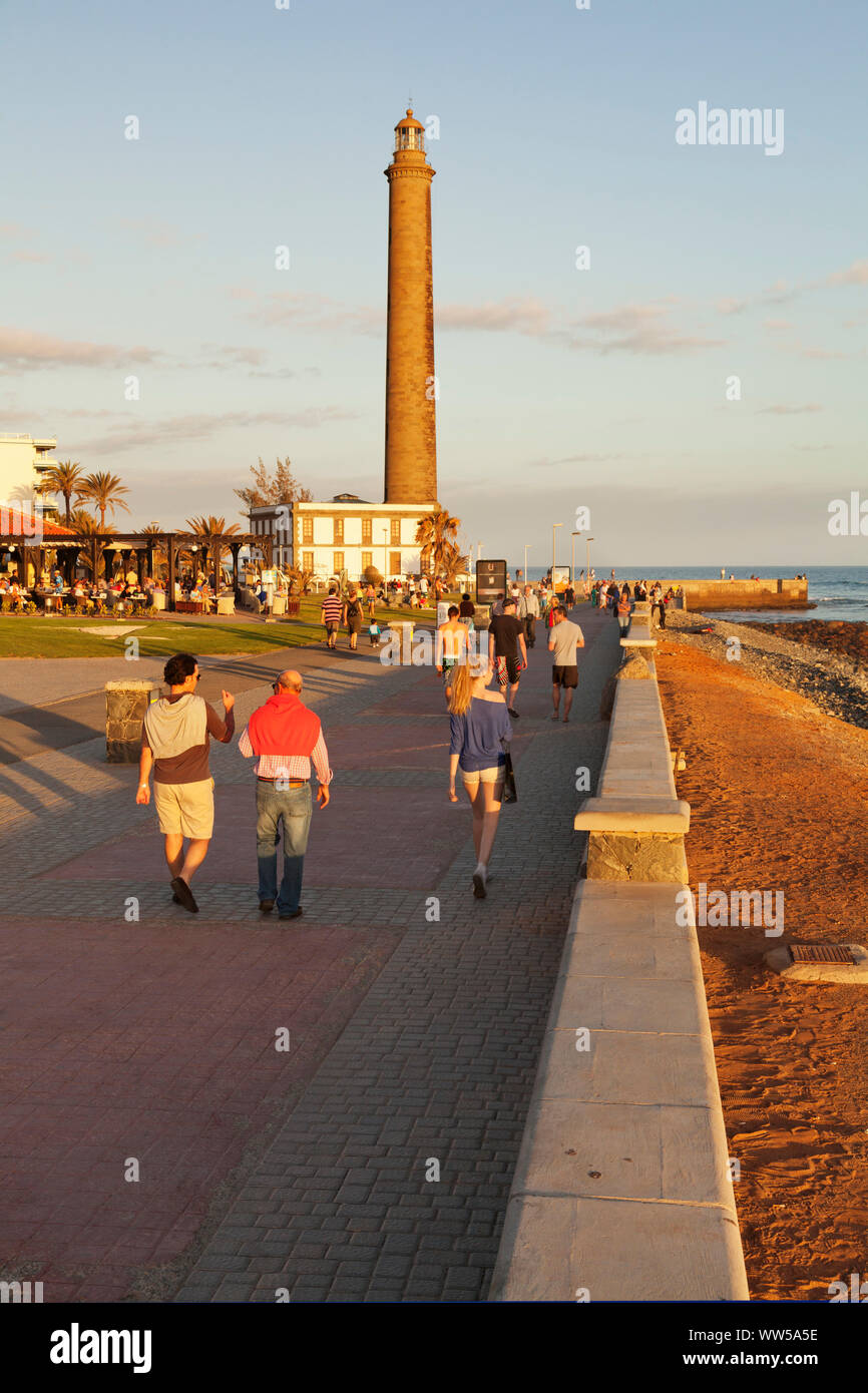 Promenade am leuchtturm faro de maspalomas -Fotos und -Bildmaterial in ...