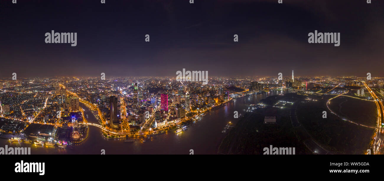 High resolution panorama skyline downtown -Fotos und -Bildmaterial in ...