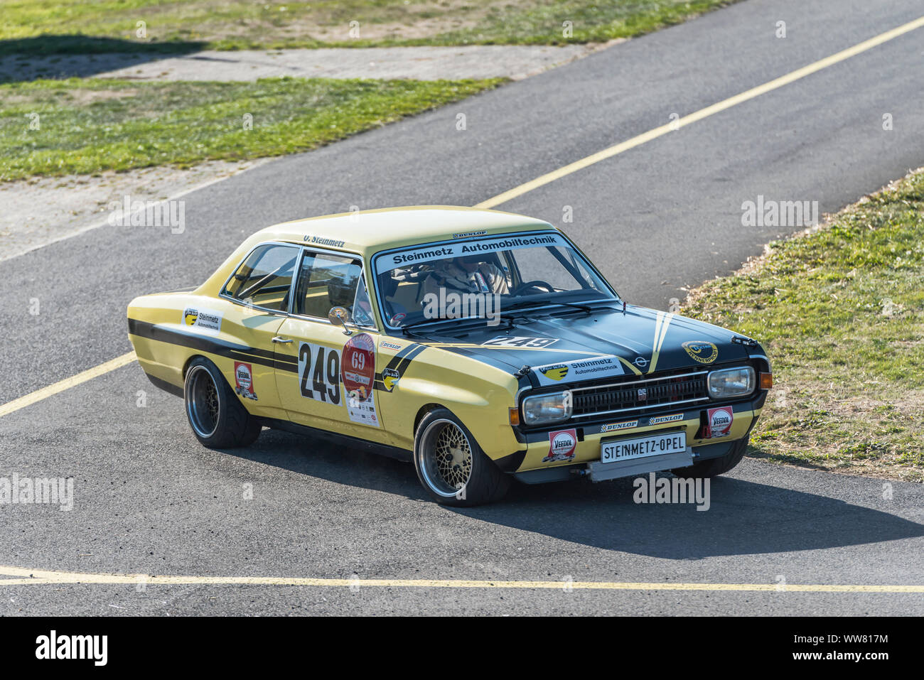 Opel commodore gs 3000 -Fotos und -Bildmaterial in hoher Auflösung – Alamy