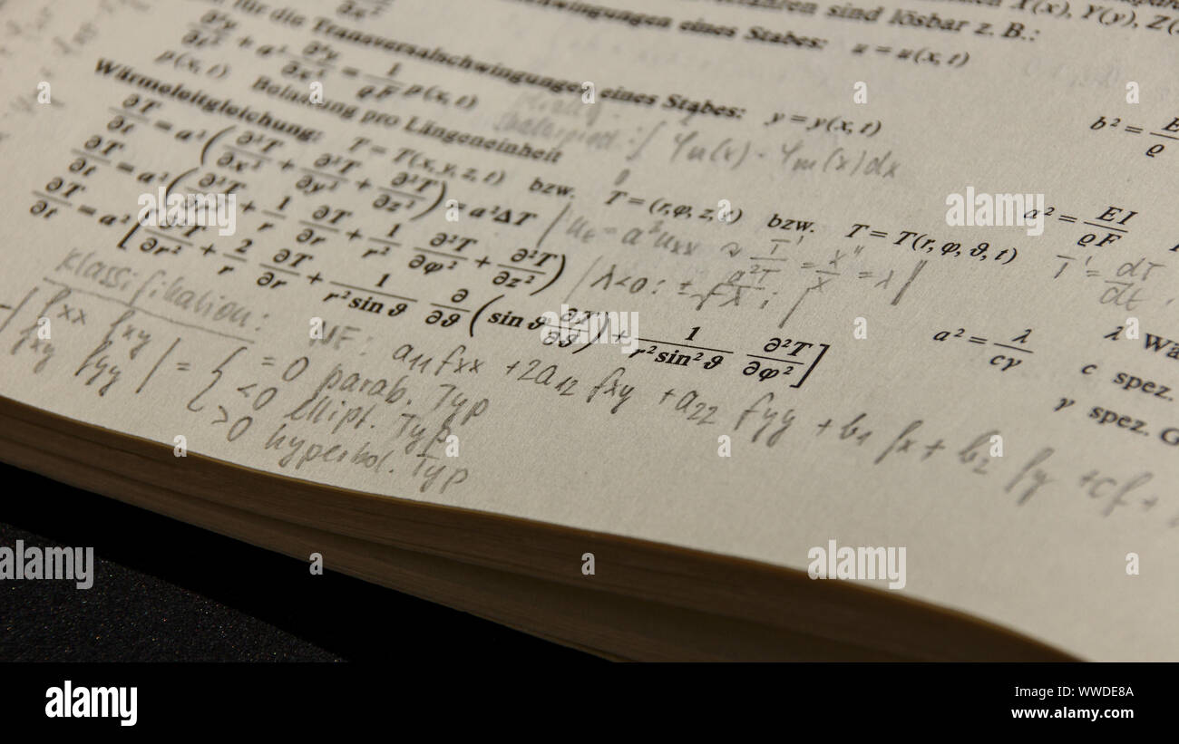 Algebra mathebuch -Fotos und -Bildmaterial in hoher Auflösung – Alamy