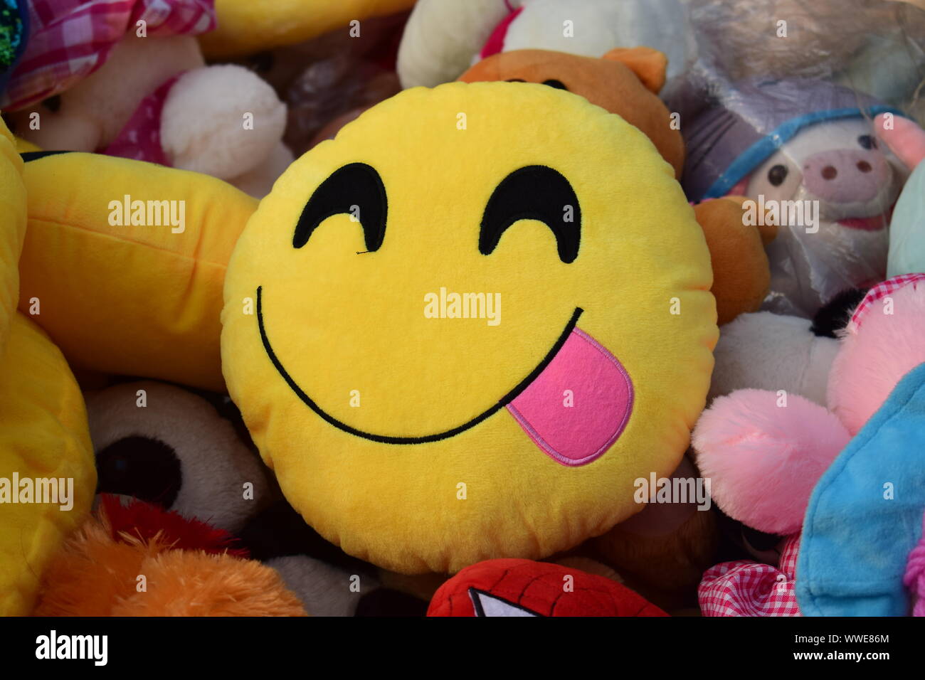 Essen emoji -Fotos und -Bildmaterial in hoher Auflösung – Alamy